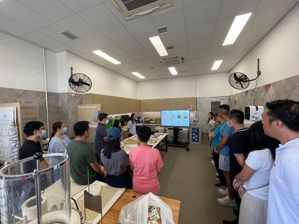 Visit and workshop – production of recycled paper